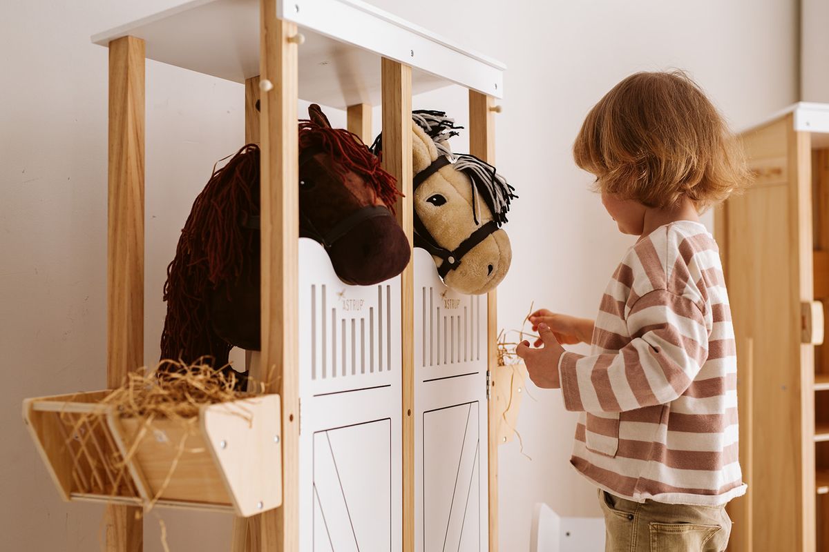 By Astrup – My Backyard Chronicles